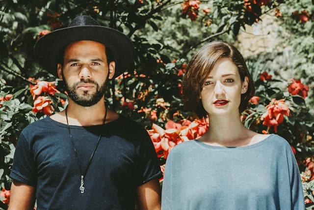 AI Kissing Video Generator - Free Online AI Kiss Video Generator